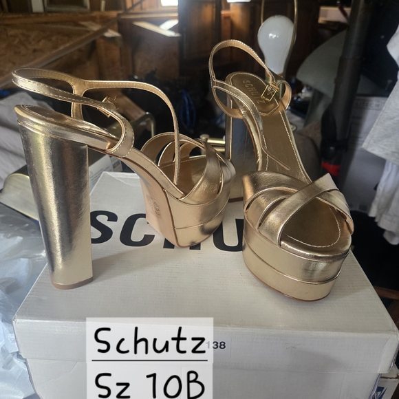 SCHUTZ | Shoes | Schutz Gold Platform Sandals With Block Heel | Poshmark